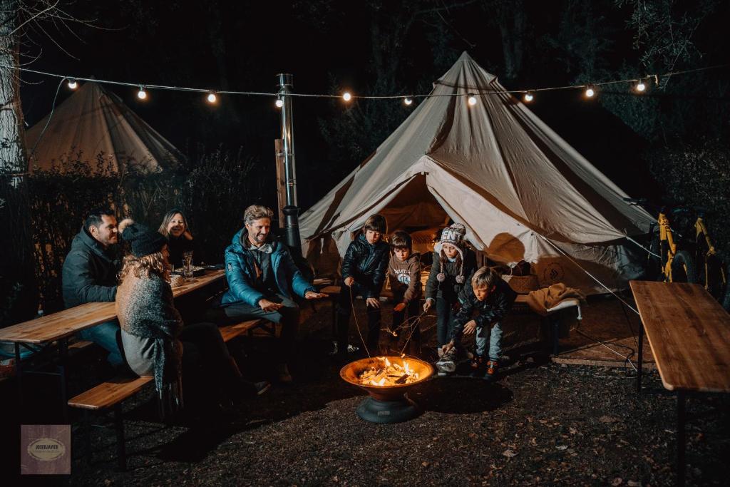 LuxeLeaf Glampsite